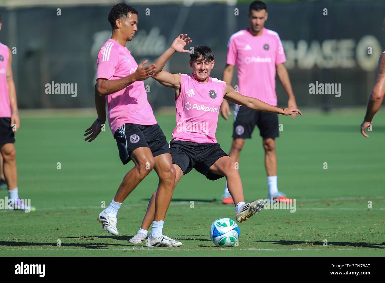 FORT LAUDERDALE, FL - SEPTEMBER 19: Inter Miami FC defender Ian Fray ...
