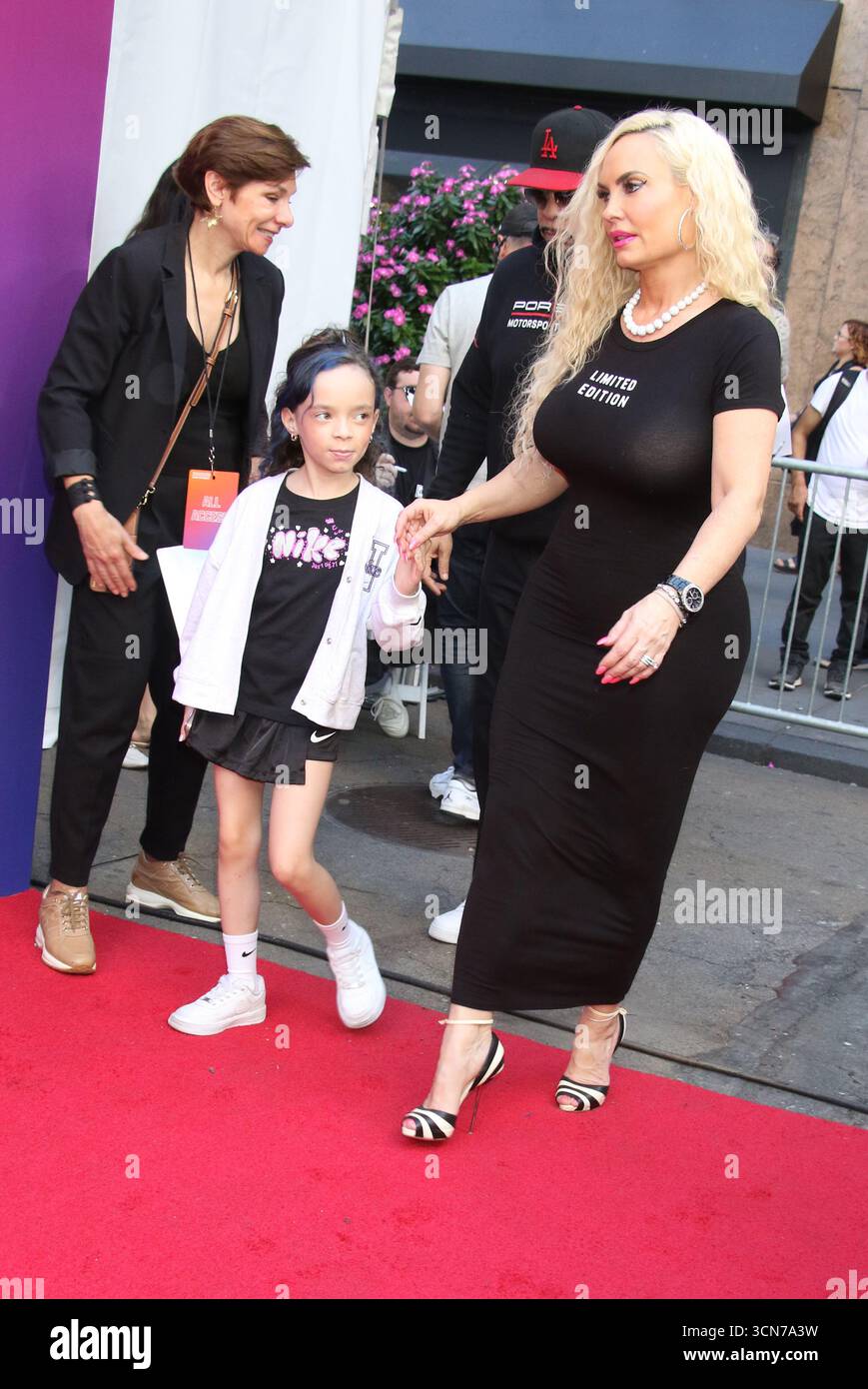 NEW YORK, NEW YORK - SEPTEMBER 18: Coco Austin, Chanel Nicole Marrow ...