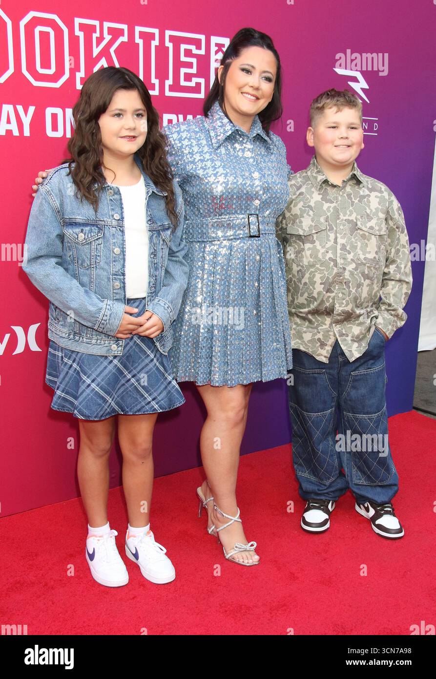 NEW YORK, NEW YORK - SEPTEMBER 18: Jolie Eason, Jenelle Evans and ...