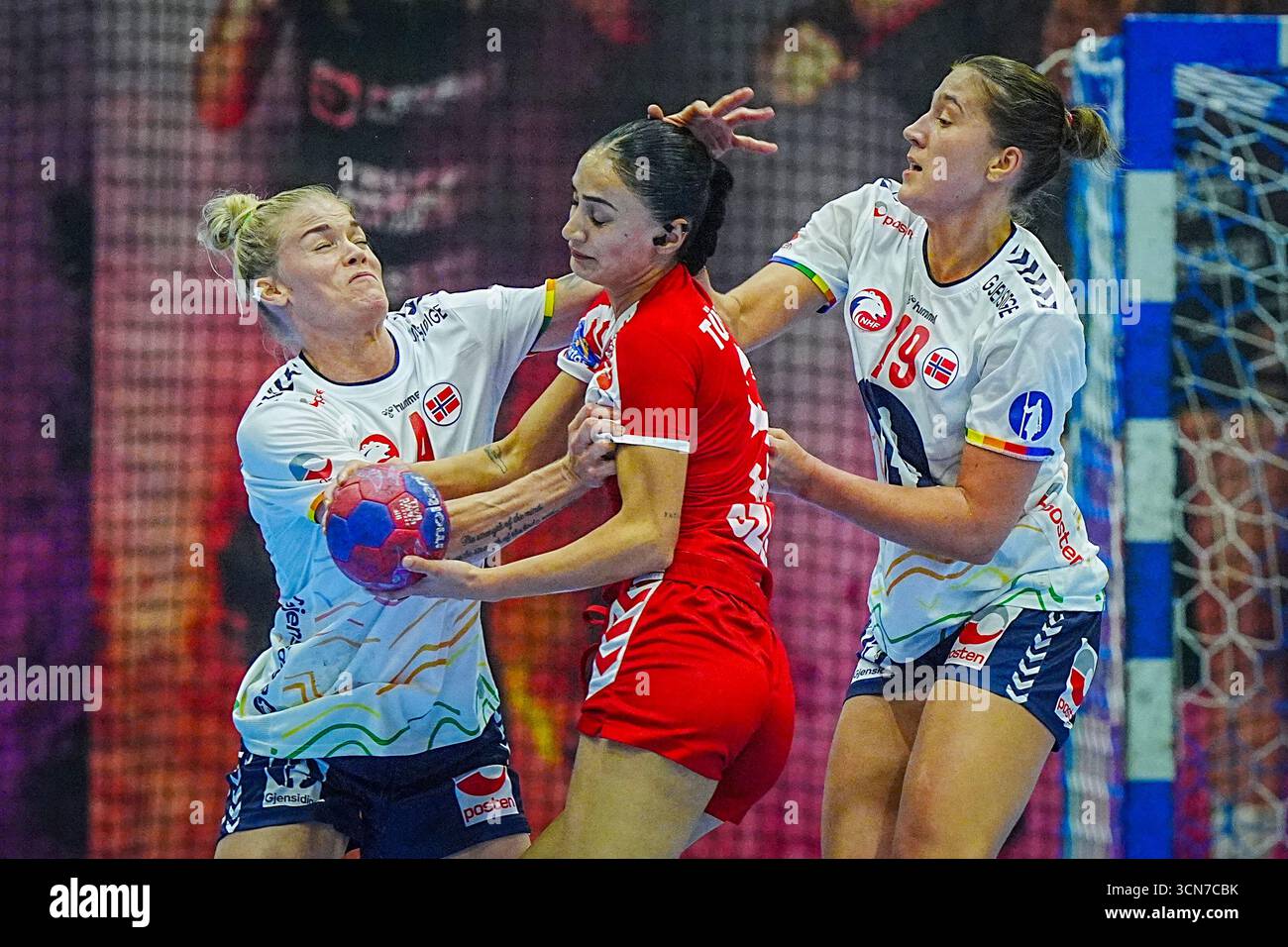 Cheb, Czech Republic 20250919. Norway's Veronica Kristiansen and Selma Henriksen during the ...