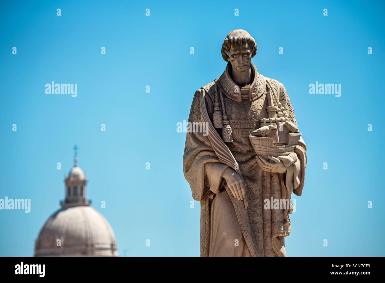 Saint Vincent Statue Miradouro Das Portas Do Sol Lisbon Portugal ...