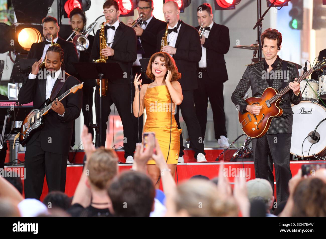 Raye performs with Mark Ronson on NBC's "Today" Show at Rockefeller ...