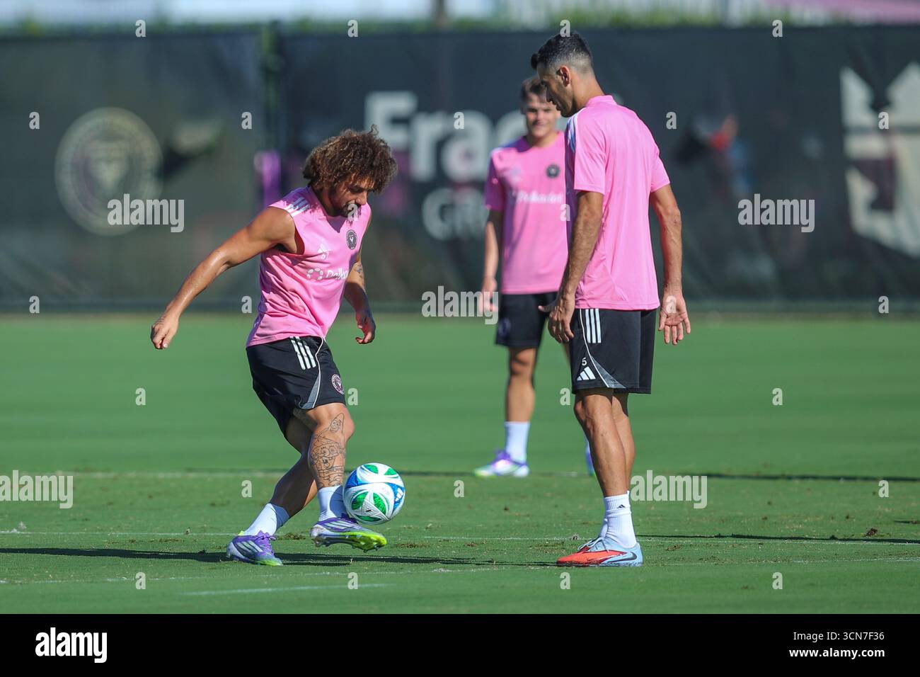 FORT LAUDERDALE, FL - SEPTEMBER 19: Inter Miami FC defender Maximiliano ...