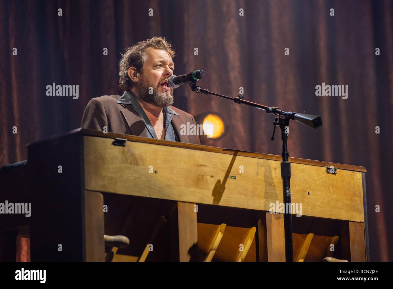 Nathaniel Rateliff of Nathaniel Rateliff and The Night Sweats at Breese ...