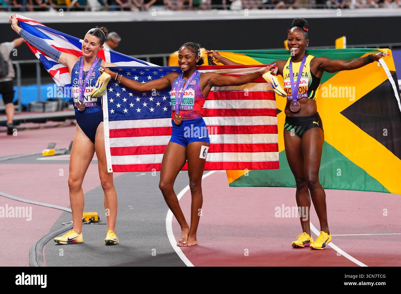 (L-R) Amy Hunt (GBR), Melissa Jefferson-Wooden (USA), Shericka Jackson (JAM), SEPTEMBER 19, 2025 ...