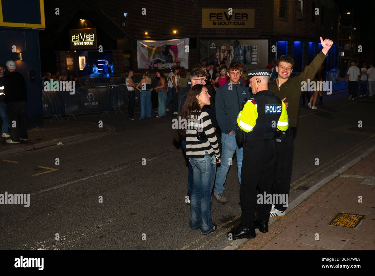 Girls night out drunk hi-res stock photography and images - Alamy