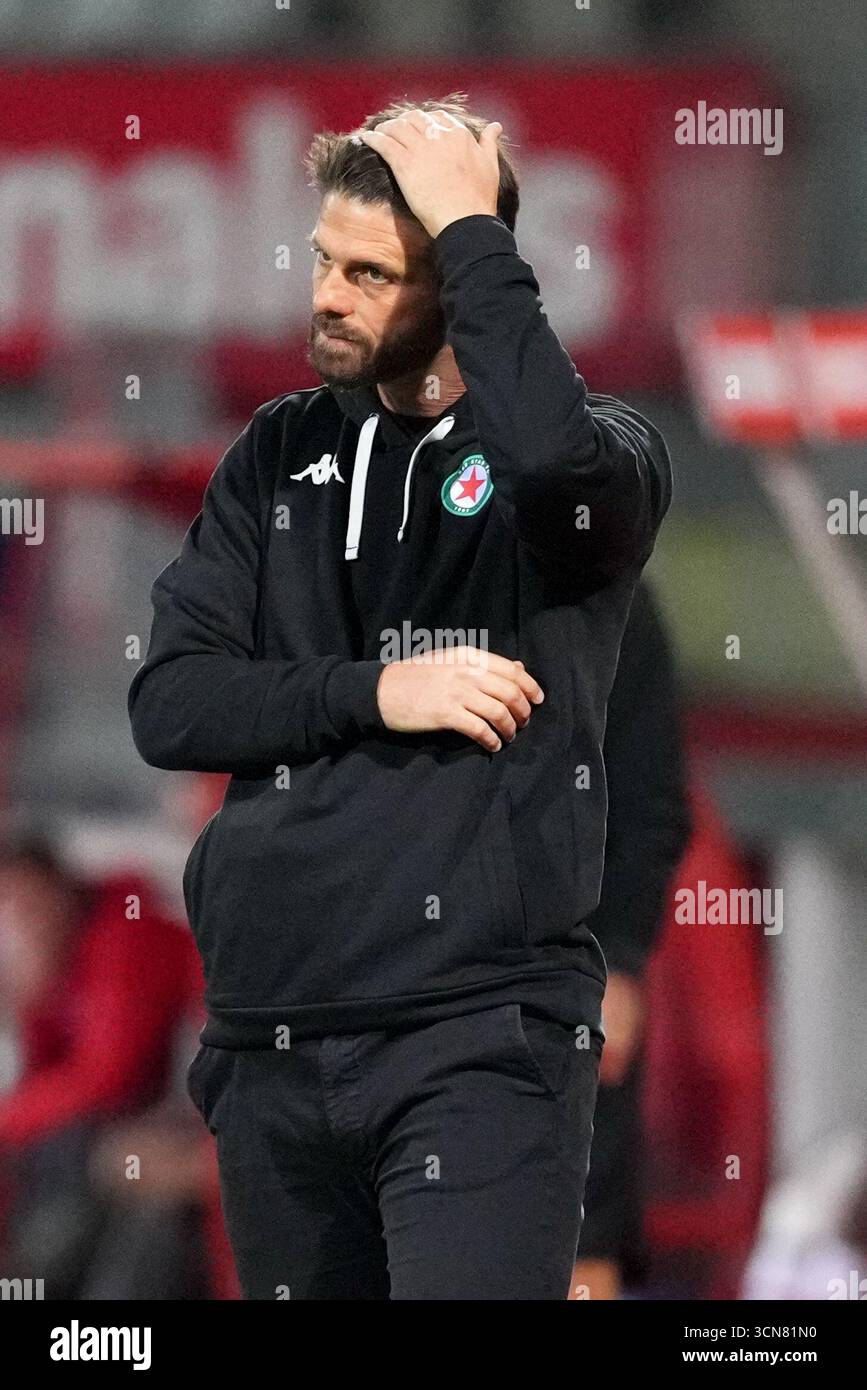 Gregory POIRIER (Entraineur Red Star) during the Ligue 2 BKT match ...