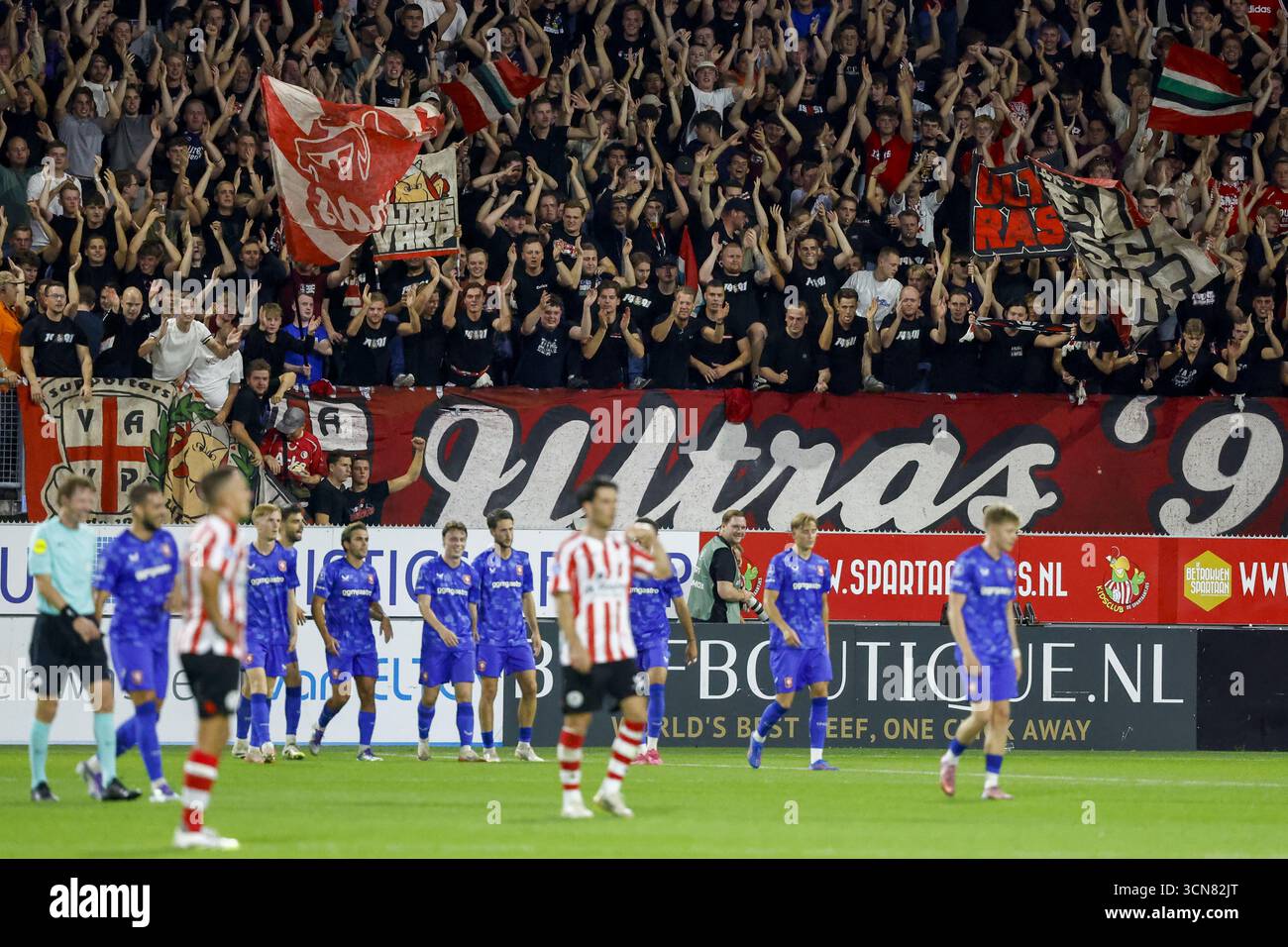 ROTTERDAM - FC Twente players celebrate a goal during the Dutch ...