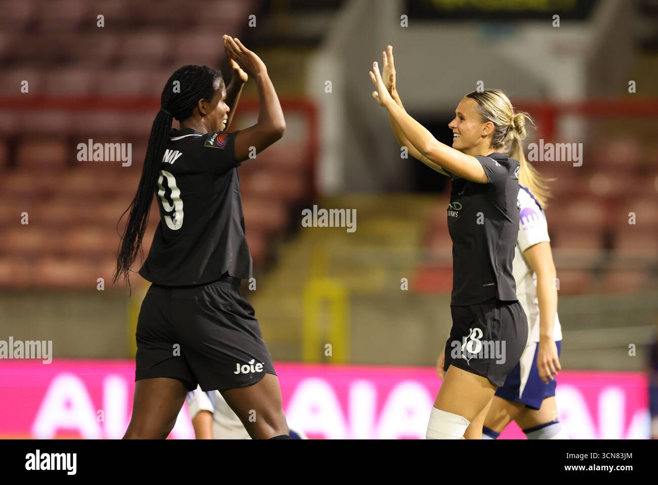 Khadija shaw manchester city 2025 hi-res stock photography and images ...