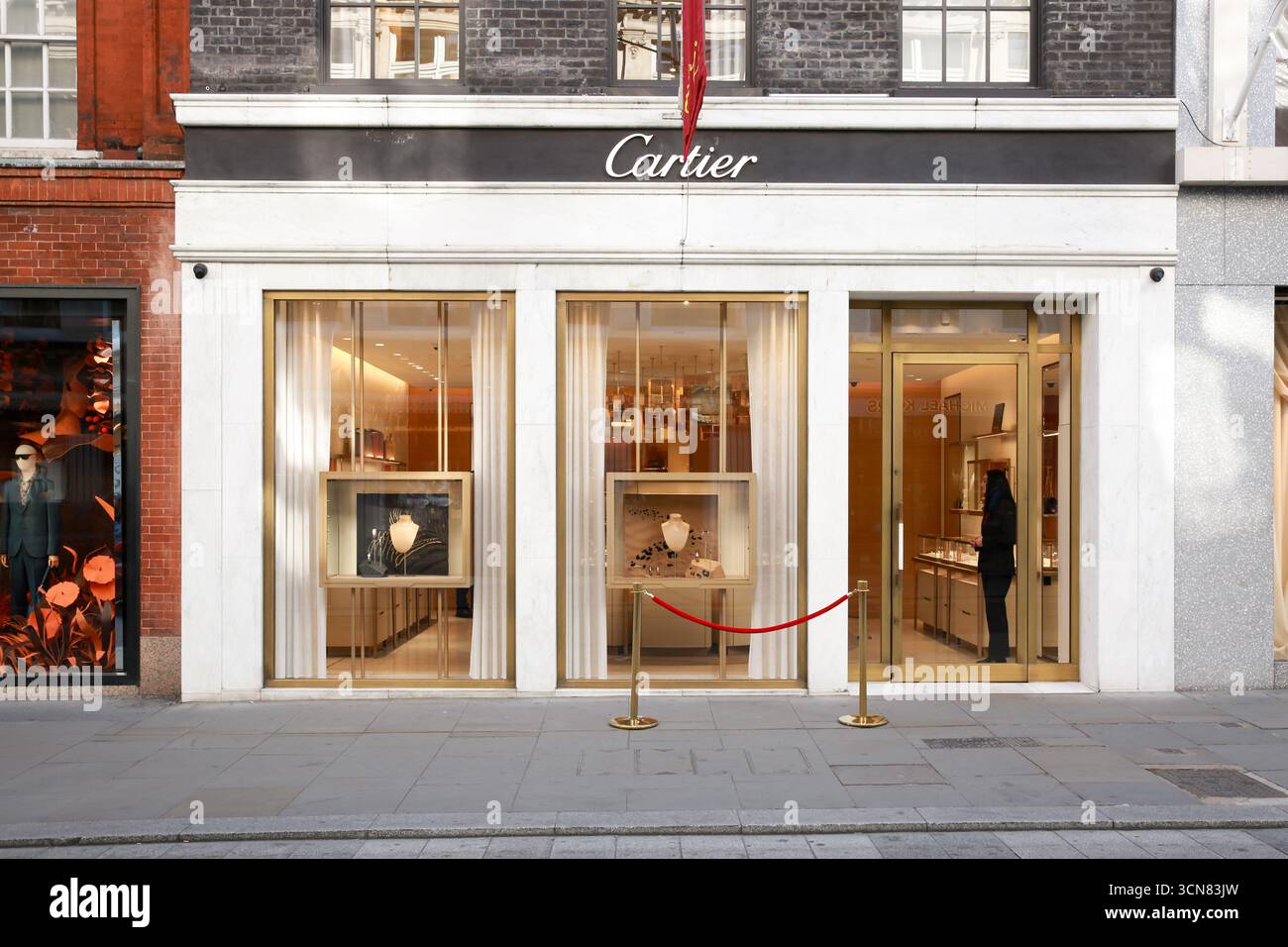 Cartier store london hi-res stock photography and images - Alamy