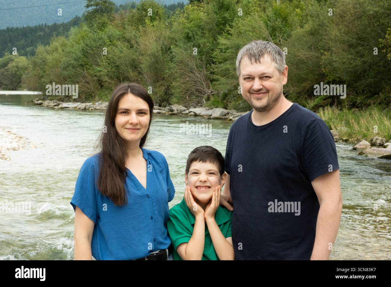 Mom, dad, and child hi-res stock photography and images - Alamy