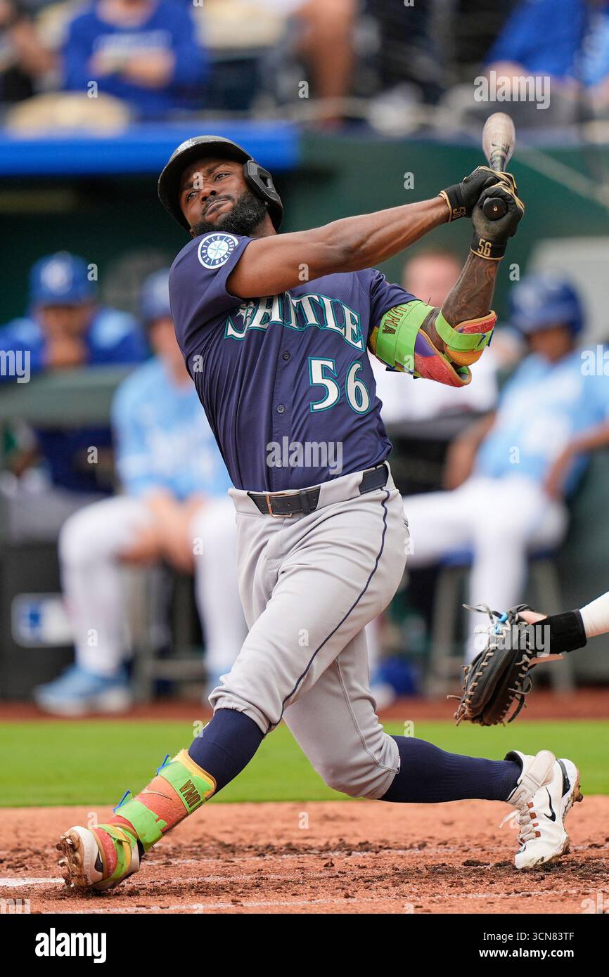 Seattle Mariners' Randy Arozarena bats during a baseball game against ...