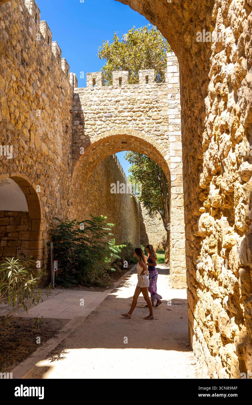 Die Altstadt von Lagos, Stadttor, alte Stadtmauer, Arco / Porta de Sao ...