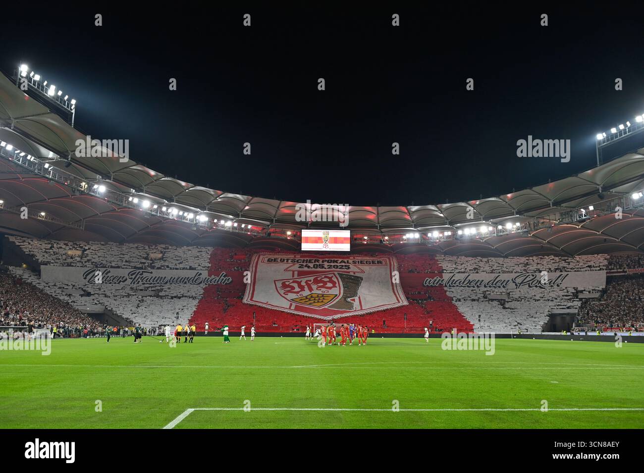 vor Spielbeginn: Choreo, Choreographie, Fanaktion VfB Stuttgart VfB ...