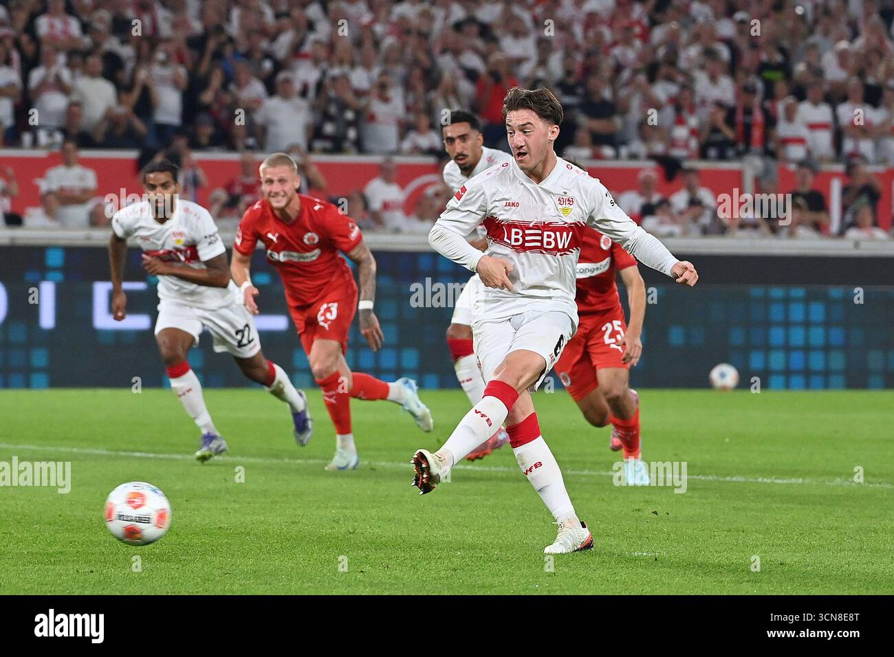 Angelo STILLER (VFB Stuttgart) misses a penalty, penalty kick, action ...