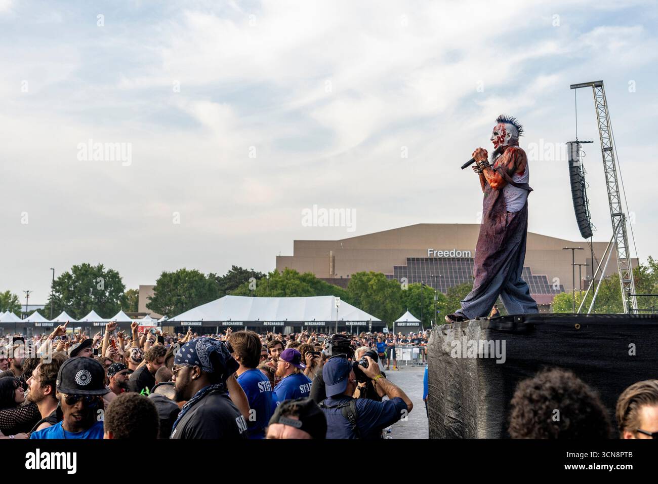 Chad Gray of Mudvayne performs during the Louder Than Life music ...