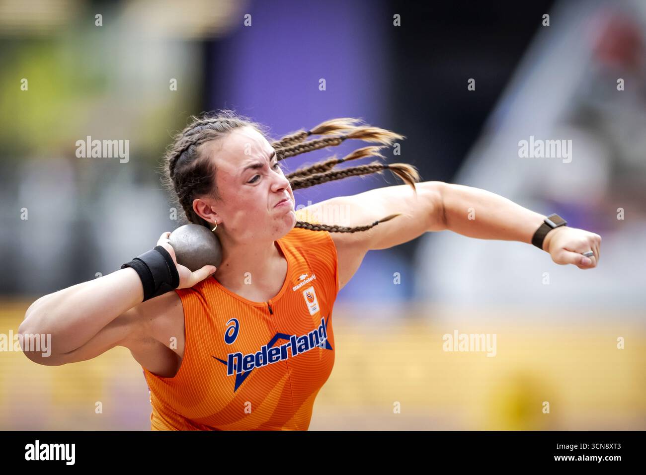 TOKYO - Jorinde van Klinken in the shot put event at the World ...