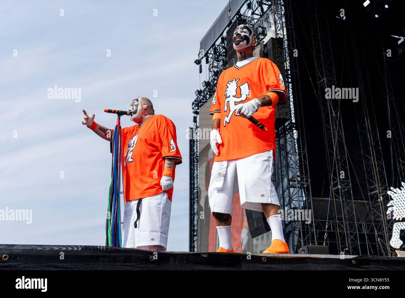 Violent J, left, and Shaggy 2 Dope of Insane Clown Posse perform during ...