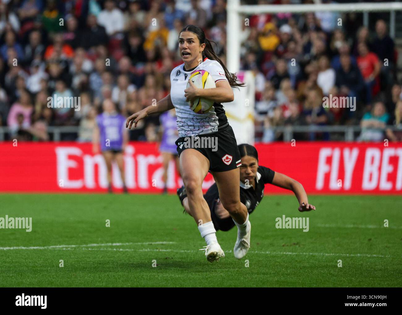 Bristol, UK. 19th September 2025. Julia Schell (CAN) with the ball as ...