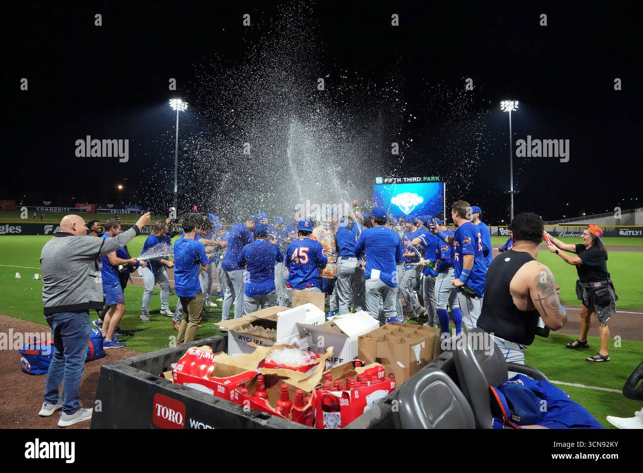 Brooklyn Cyclones Players Celebrate Winning The South Atlantic League