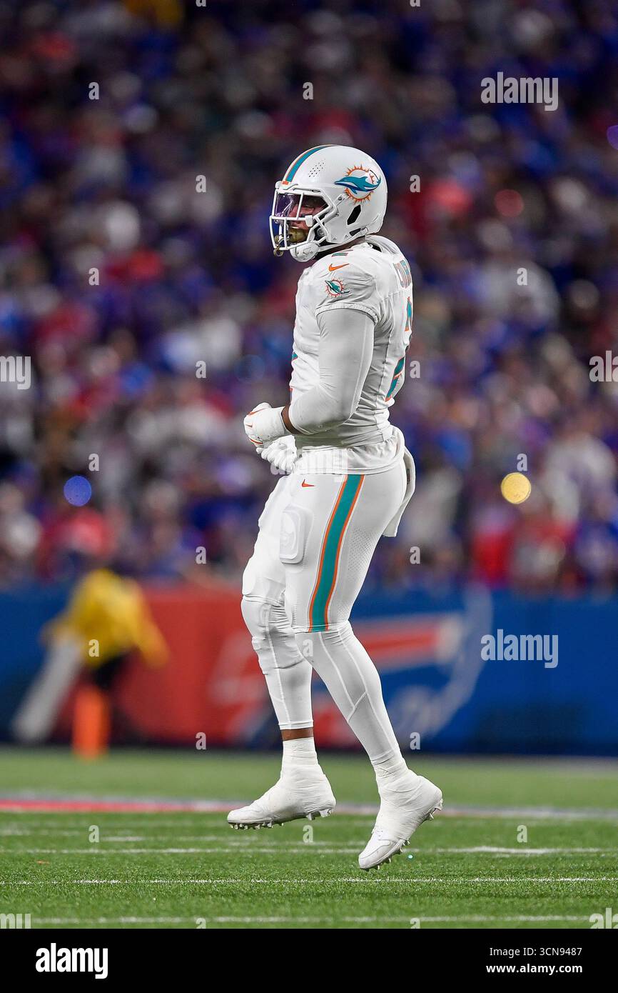 Miami Dolphins linebacker Bradley Chubb (2) celebrates a sack during ...