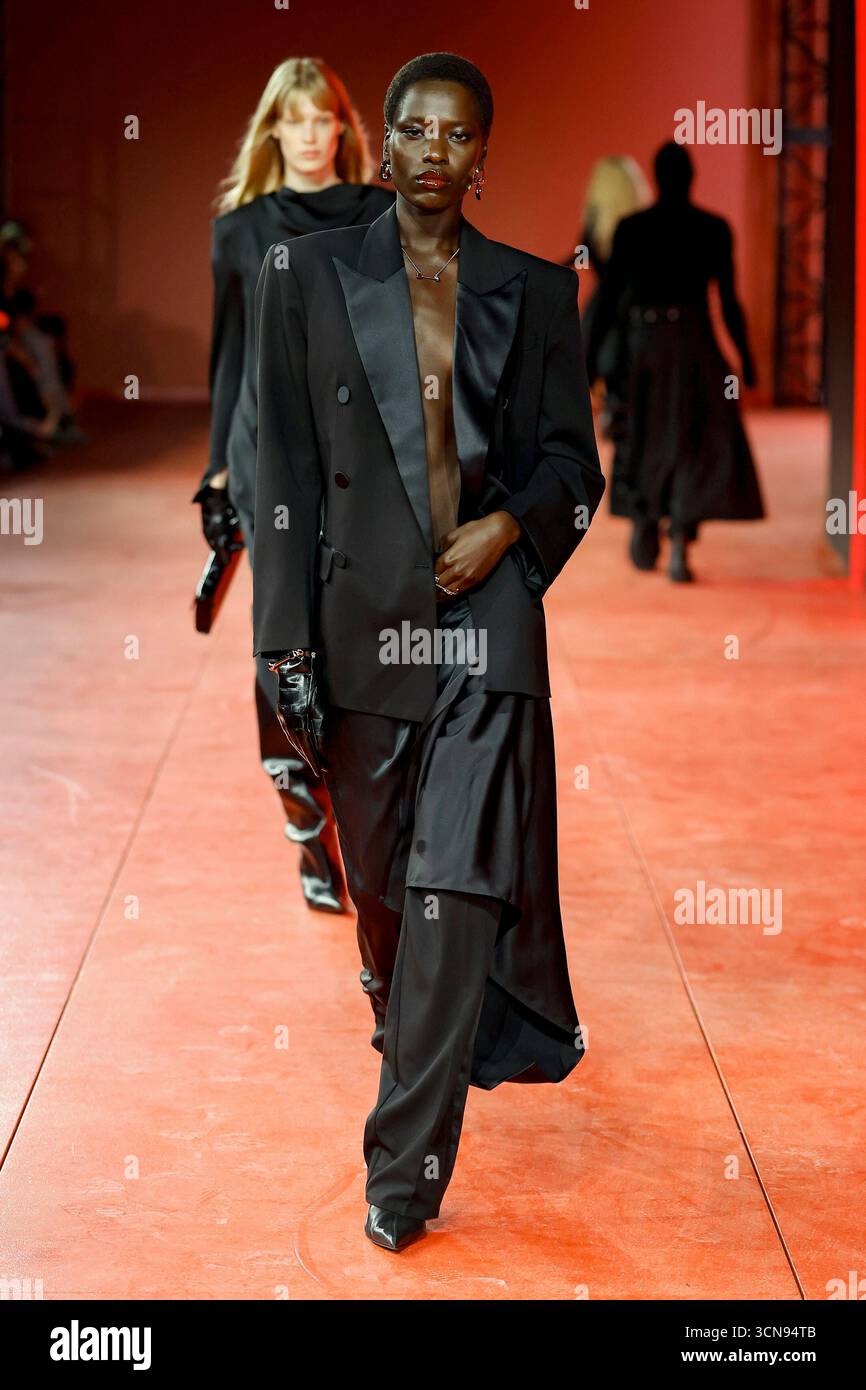 H&M Spring-Summer 2026 runway during London Fashion Week on September ...