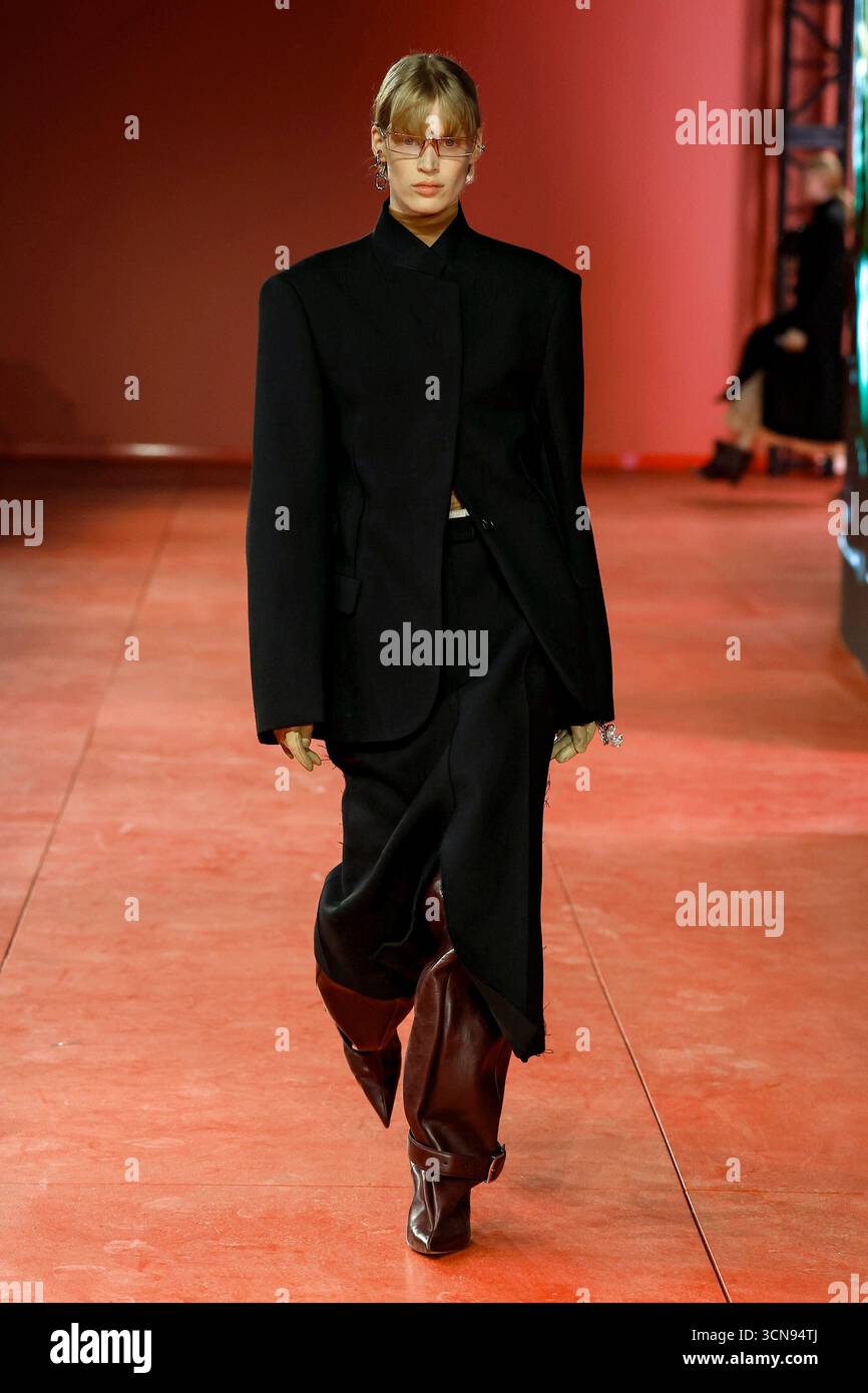 H&M Spring-Summer 2026 runway during London Fashion Week on September ...