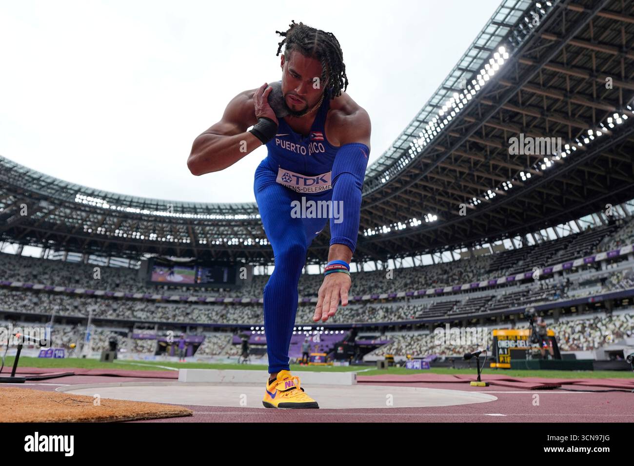 Puerto Rico's Ayden Owens-Delerme competes in the decathlon shot put at ...