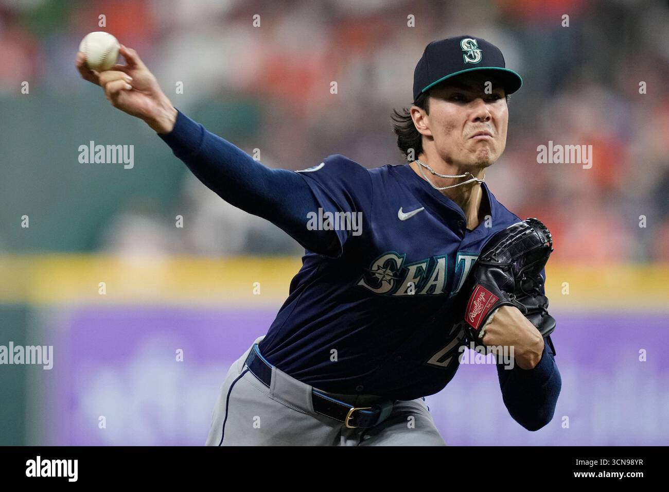 Seattle Mariners pitcher Bryan Woo (22) pitches during the first inning ...