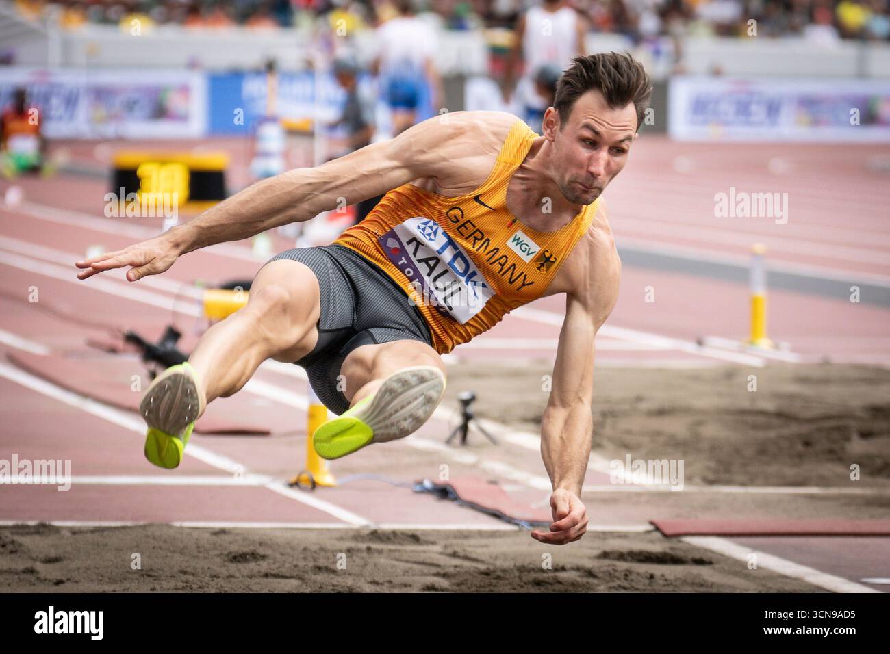 Niklas Kaul (GER) beim Weitsprung an Tag 8 der World Athletics Championships im National Stadium ...