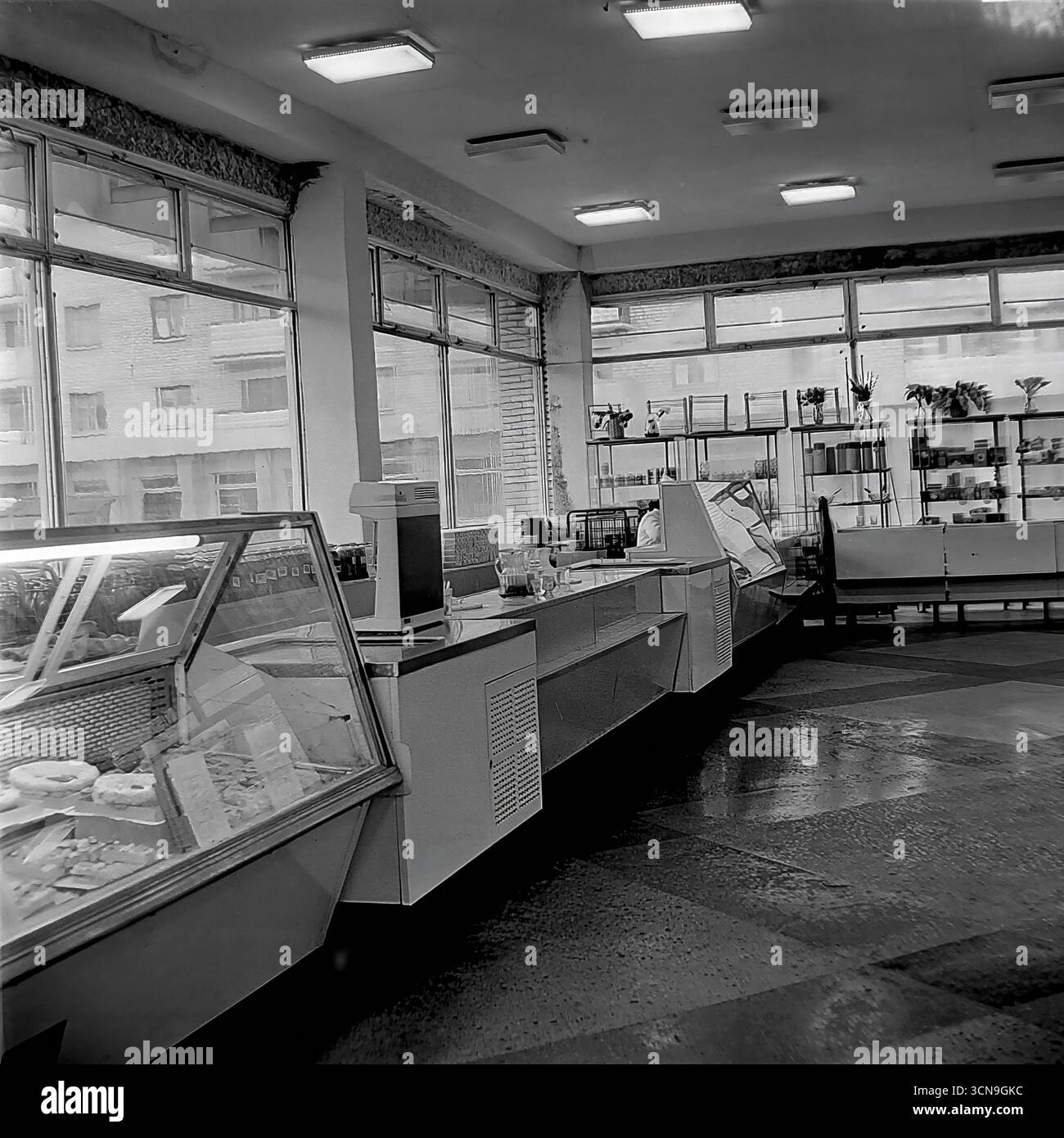 1980s grocery store hi-res stock photography and images - Alamy