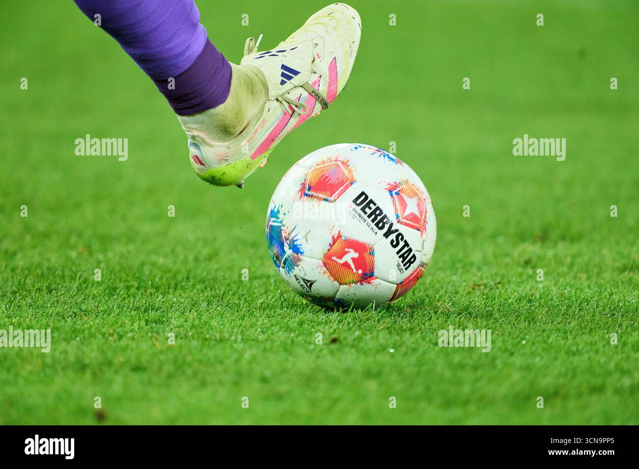 official DFL Bundesliga game ball Derbystar Bundesliga Magic APS v25 ...
