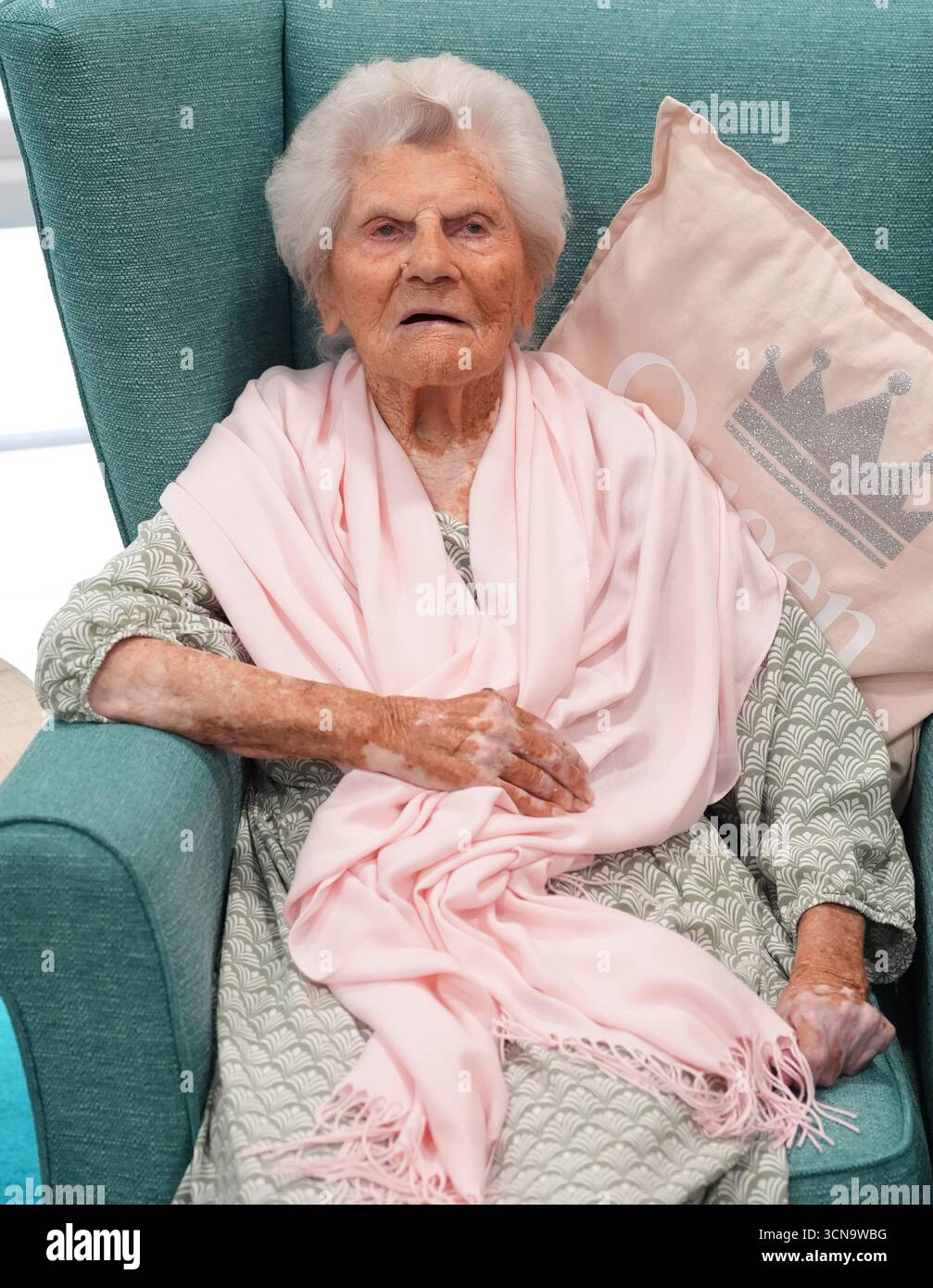 EMBARGOED TO 2200 SATURDAY SEPTEMBER 20 The world's oldest person, 116 ...