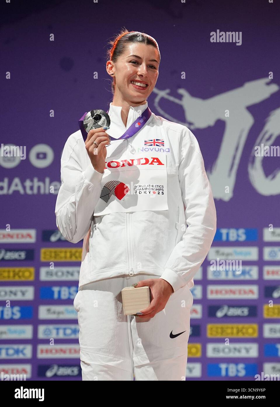 Great Britain's Amy Hunt on the podium with her silver medal for the ...