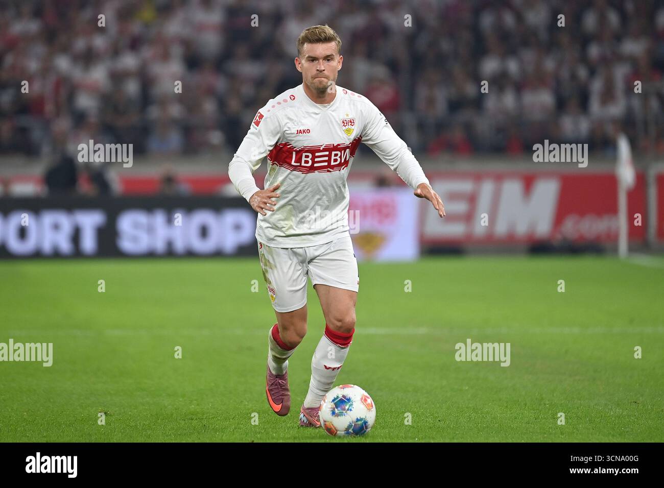Maximilian MITTELSTAEDT (VFB Stuttgart), action, single action, single ...