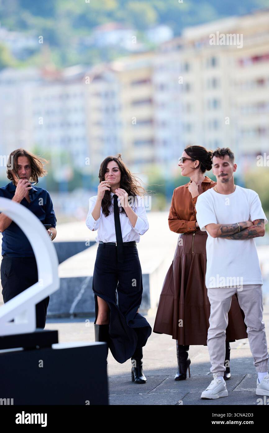 Silvia acosta and barbara lennie hi-res stock photography and images ...