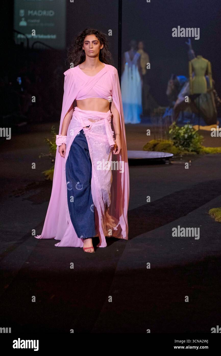 Madrid, Spain. 20th Sep, 2025.Fashion show and runway performance ...