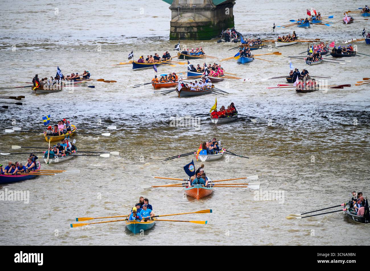London, United Kingdom. 20 September 2025. Over 300 crews compete in ...