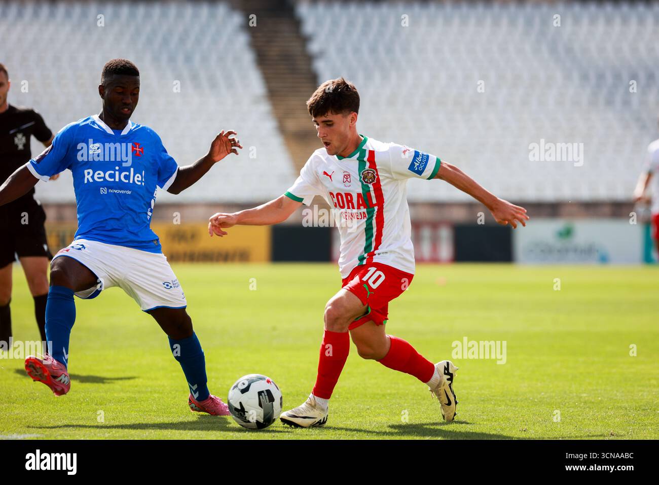 Martín Tejón of CS Maritimo during the Taca de Portugal match between ...