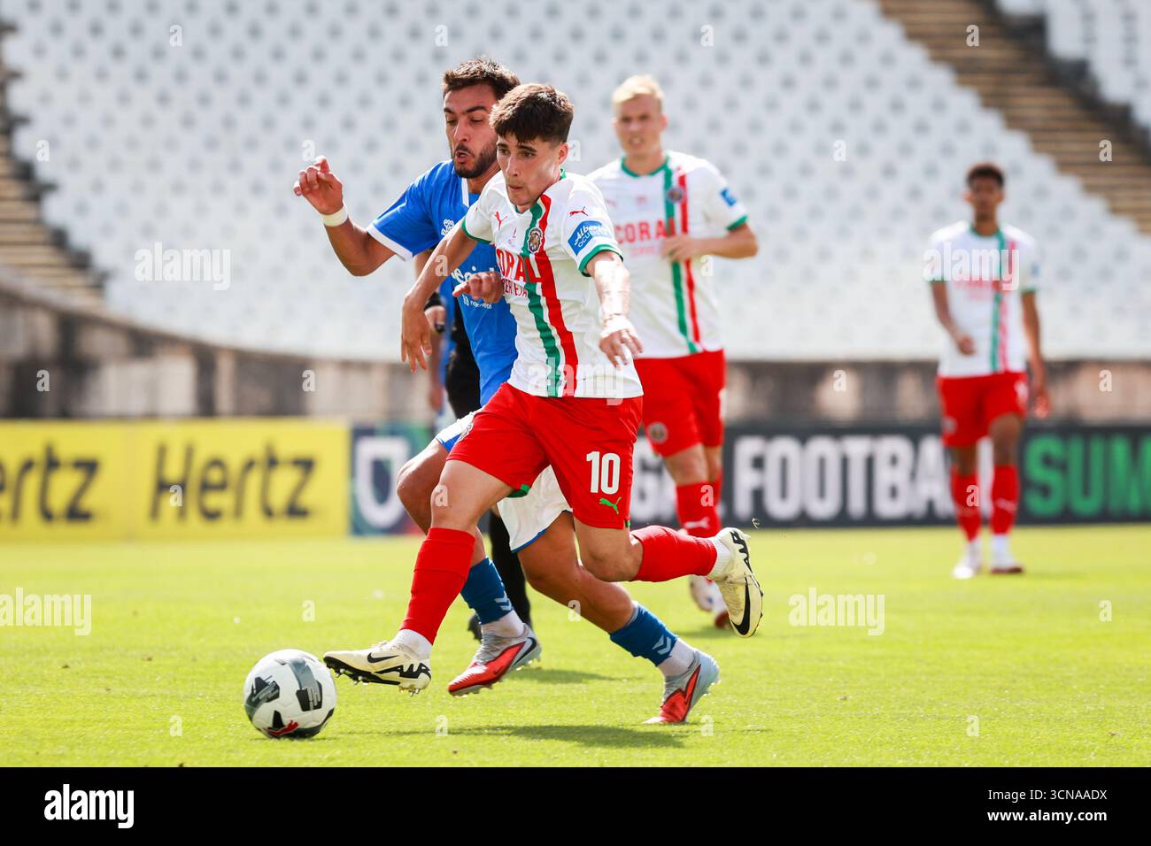 Martín Tejón of CS Maritimo during the Taca de Portugal match between ...