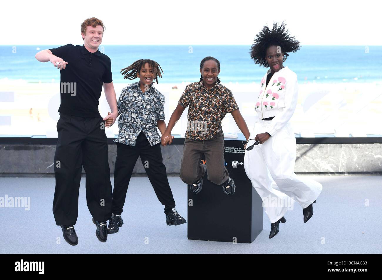 Jules Waringo, Leonis Pinero Muller, Teoudor Pinero Muller und Eye ...
