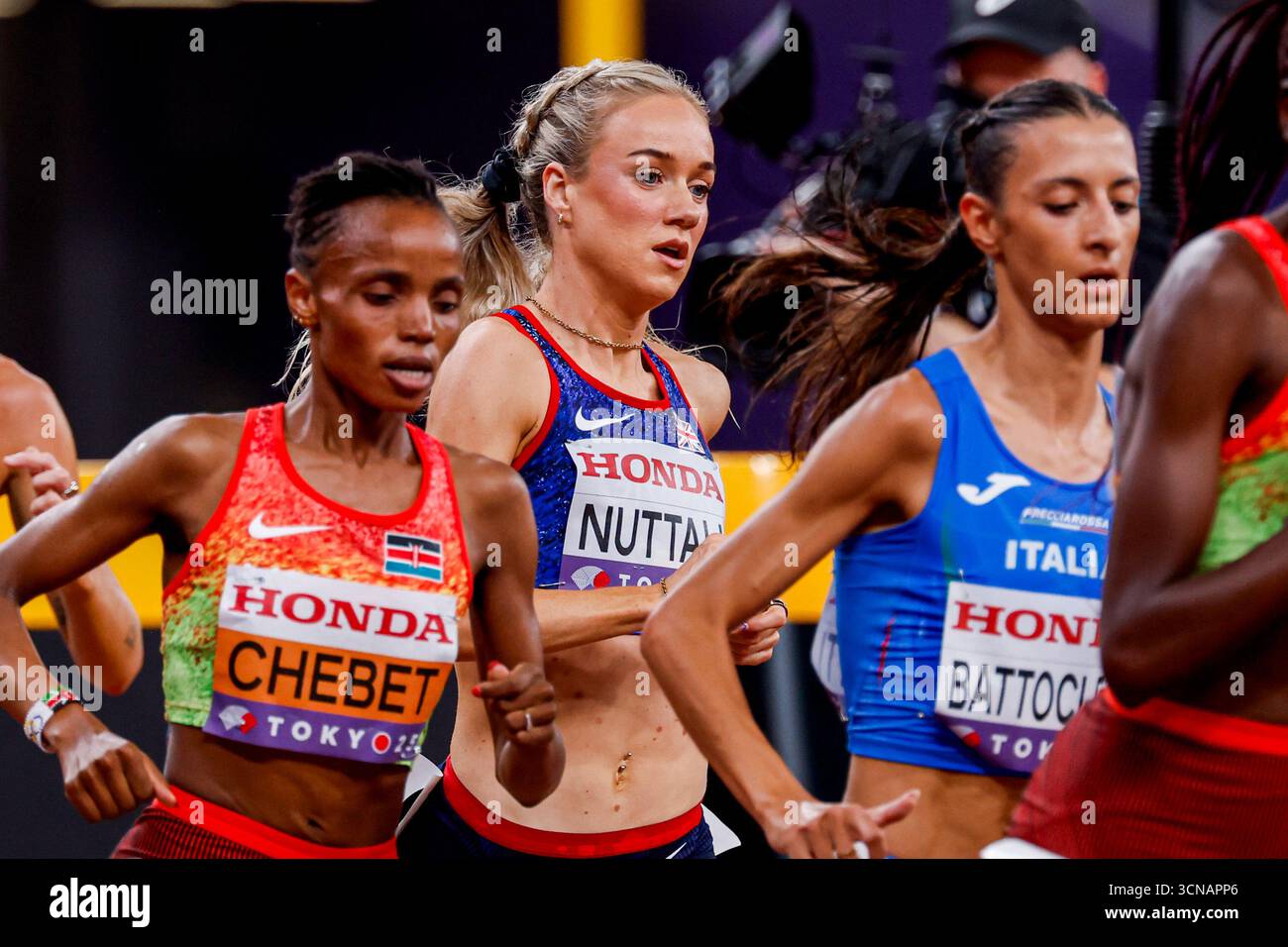 Hannah Nuttall of Great Britain during the Women's 5000 Metres Final ...