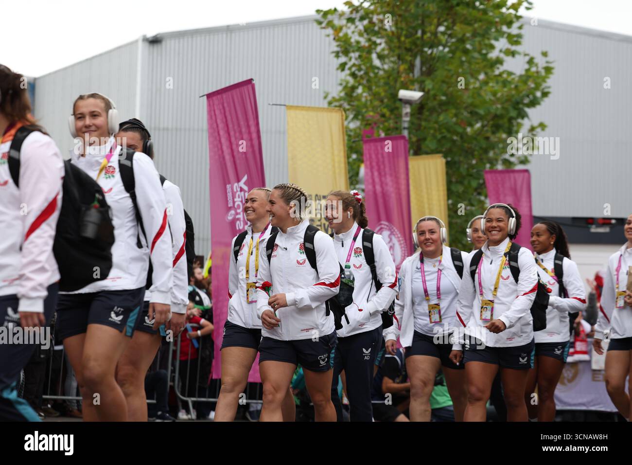 Bristol, United Kingdom. Sat 20th Sept 2025. The England Rugby team arrive at the England Rugby ...