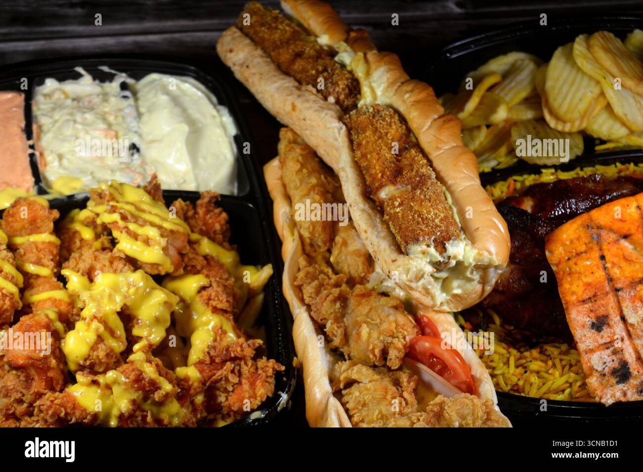 Meal of fast food of chicken meals of Crispy fried chicken and French ...