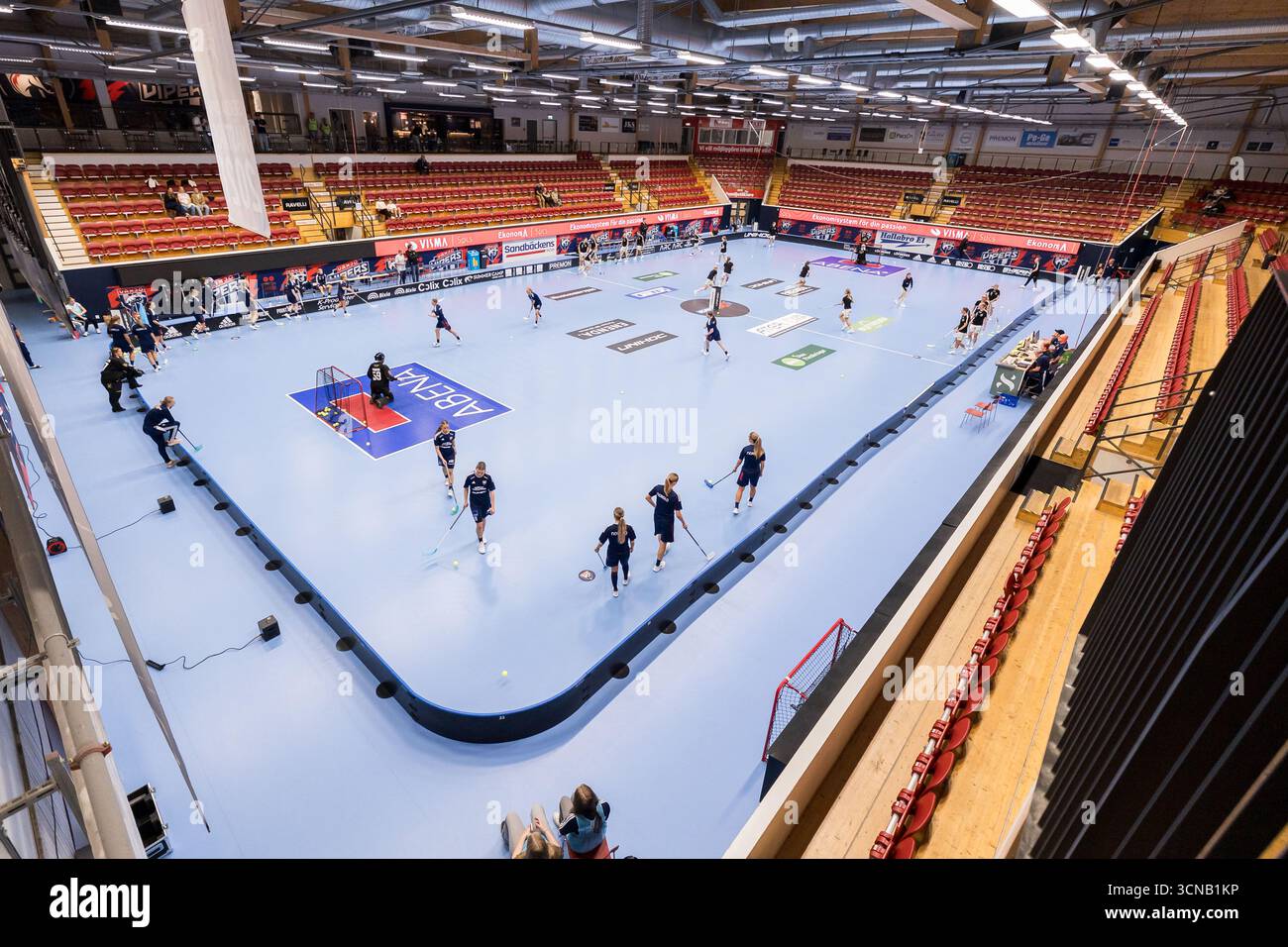 250920 Interiör vy från Fortnox arena inför innebandymatchen i damernas ...