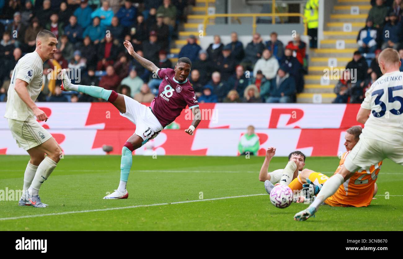 Burnley's Jaidon Anthony scores their side's first goal of the game ...