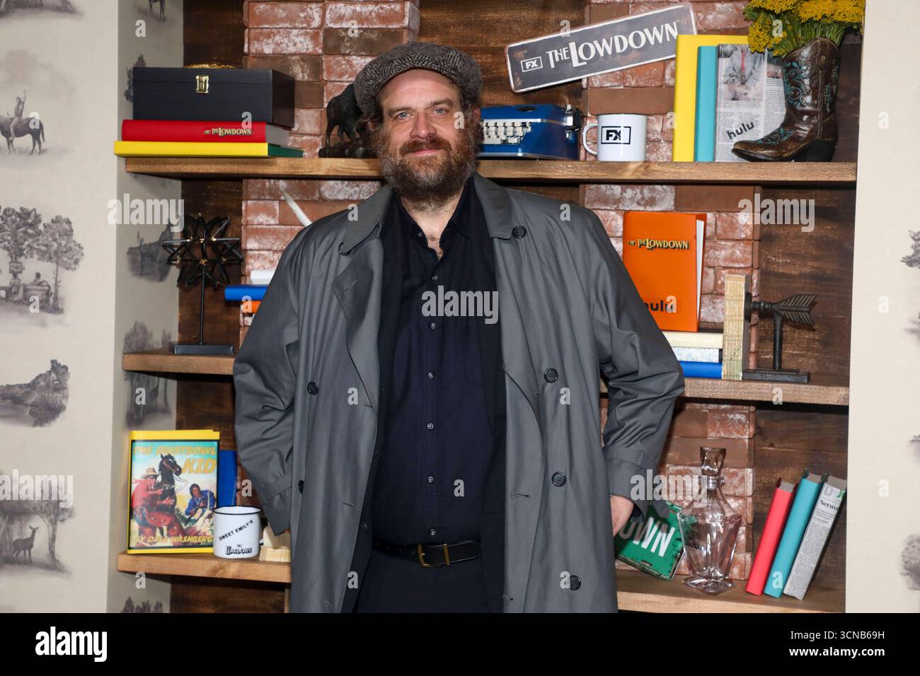 Actor Eric Edelstein attends the premiere of FX's "The Lowdown" at ...