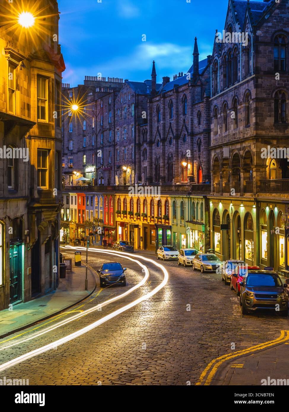 Edinburgh street light hi-res stock photography and images - Alamy