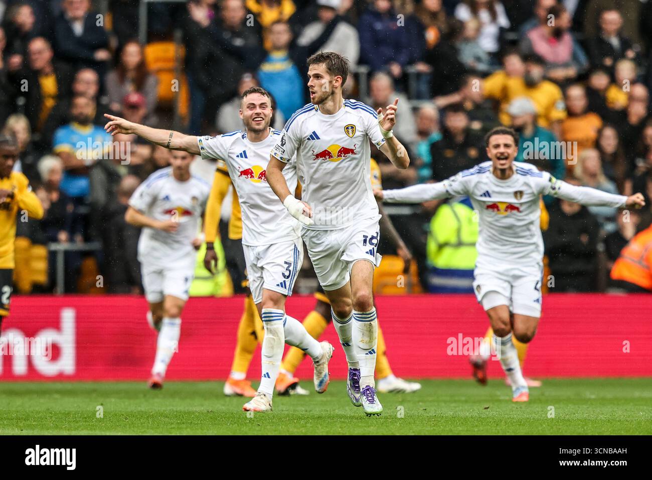 Anton Stach of Leeds United celebrates his goal to make it 1-2 during ...