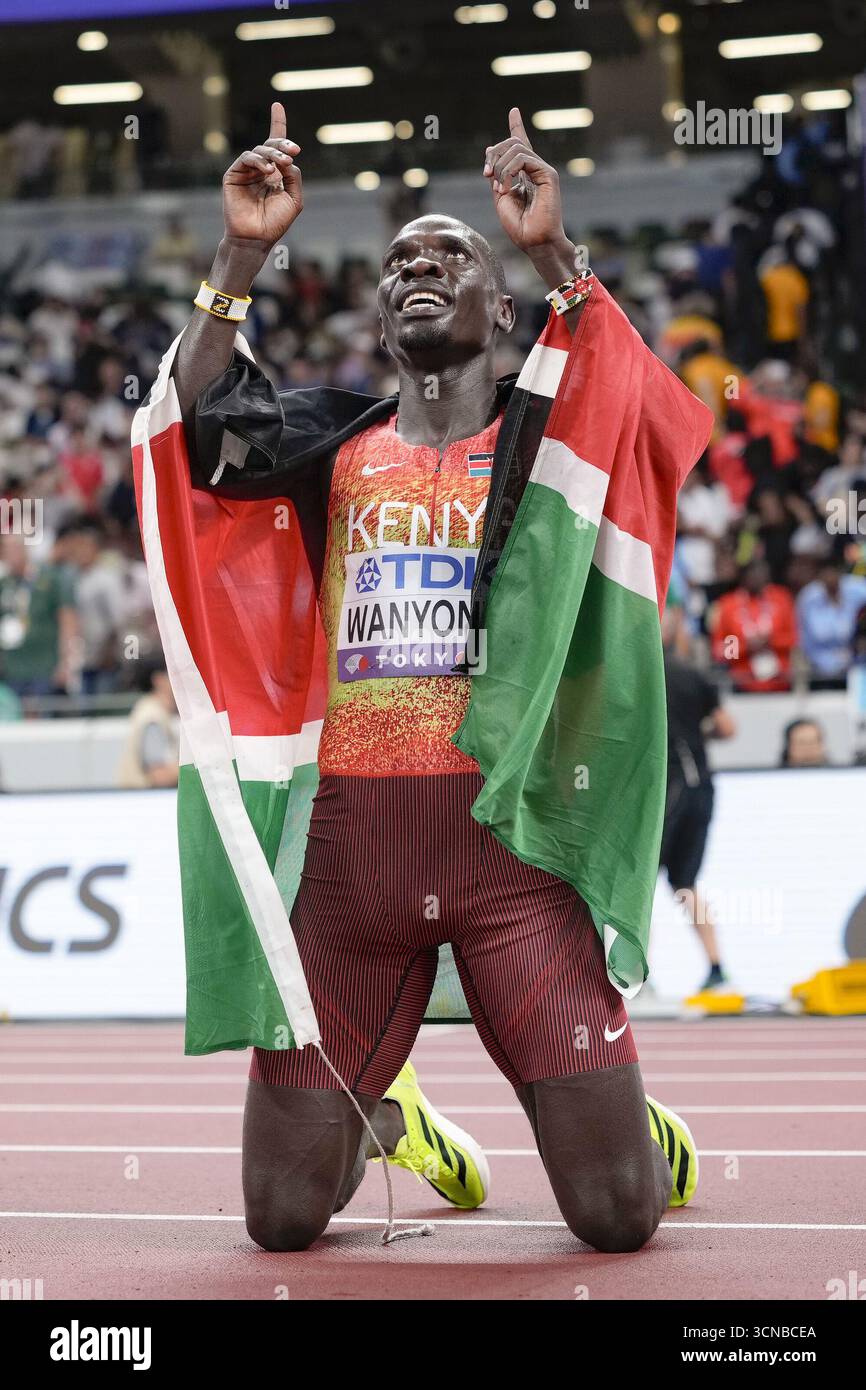Emmanuel Wanyonyi of Kenya celebrates after winning the men's 800-meter ...